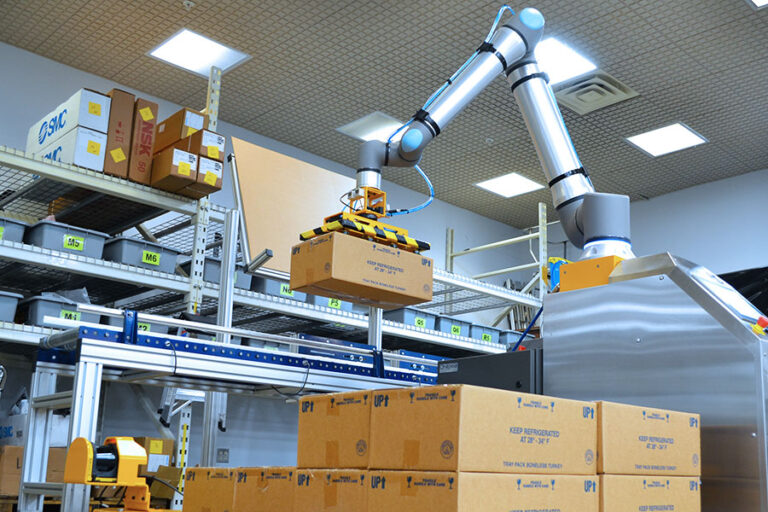 Universal Robots Automatic Palletizer - ONExia